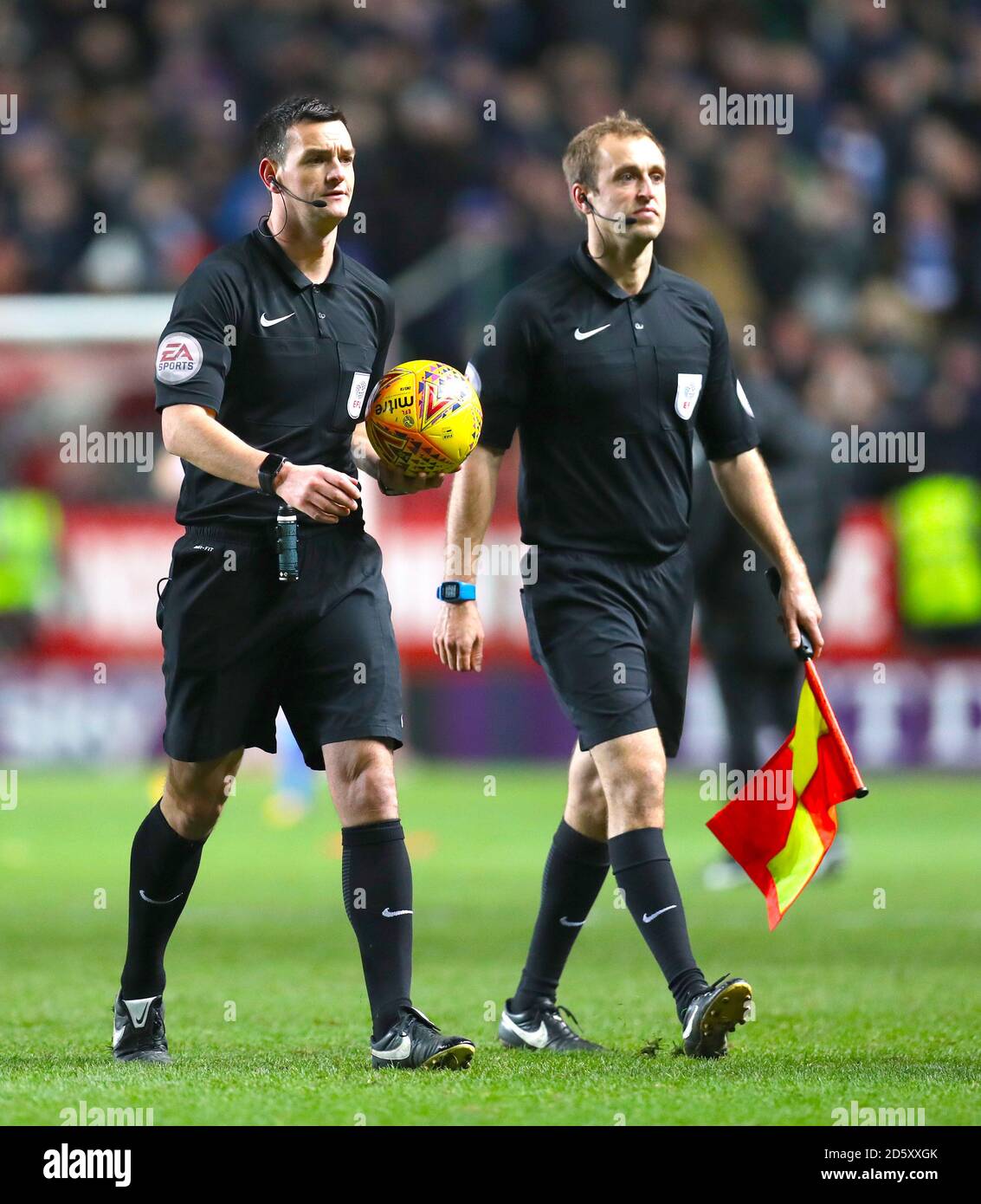 Soccer andrew madley hi-res stock photography and images - Alamy