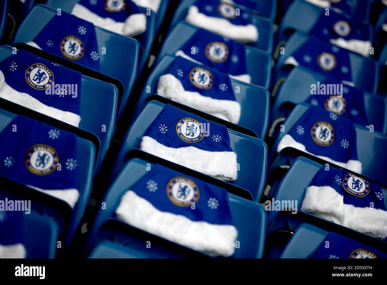 Chelsea santa hats in the stands Stock Photo - Alamy