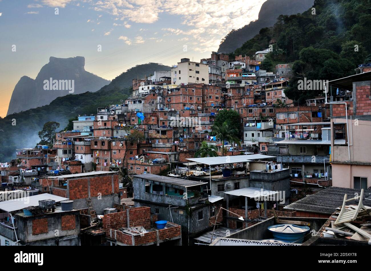 Favela rocinha hi-res stock photography and images - Alamy