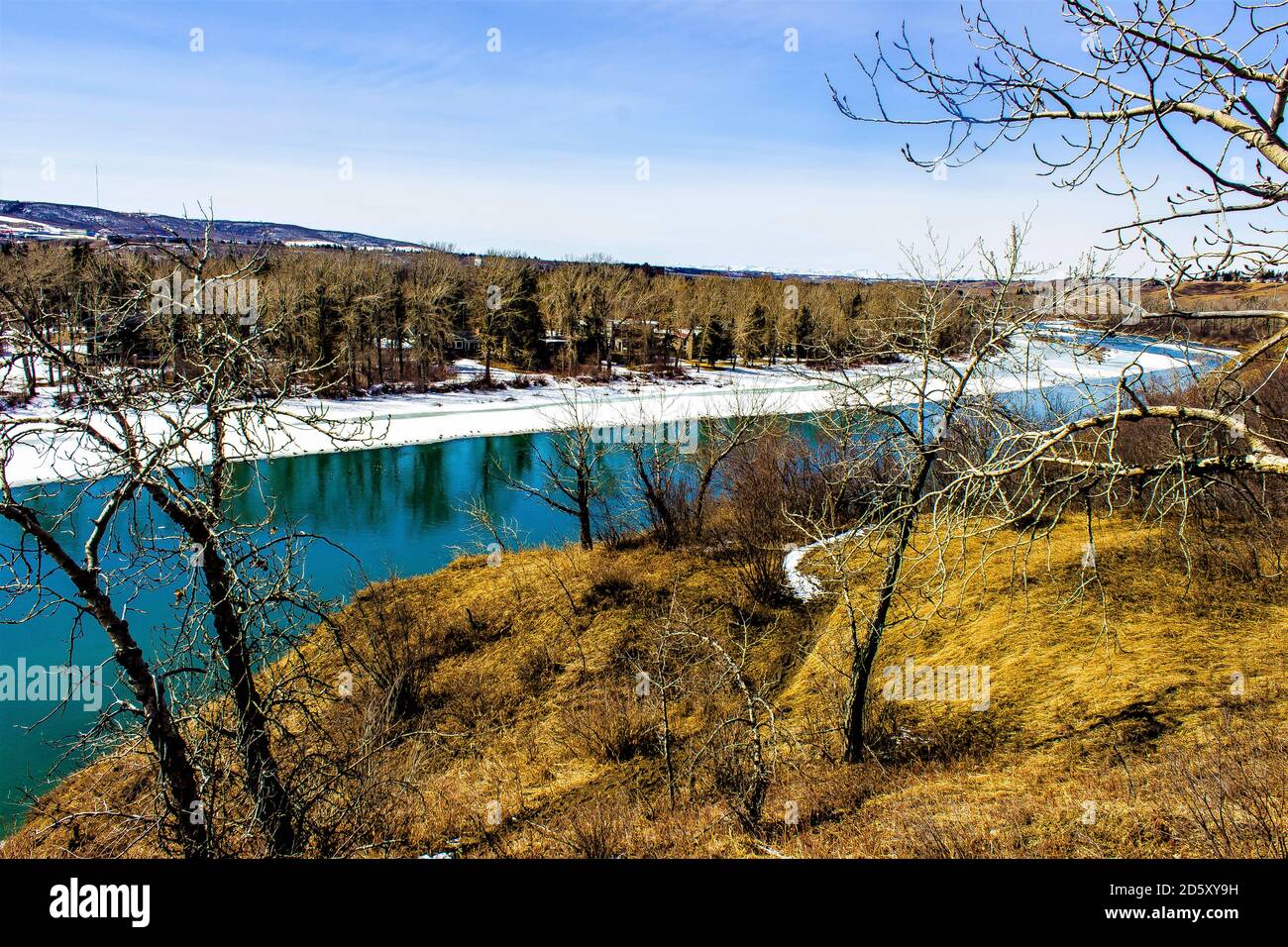 Two seasons hi-res stock photography and images - Alamy