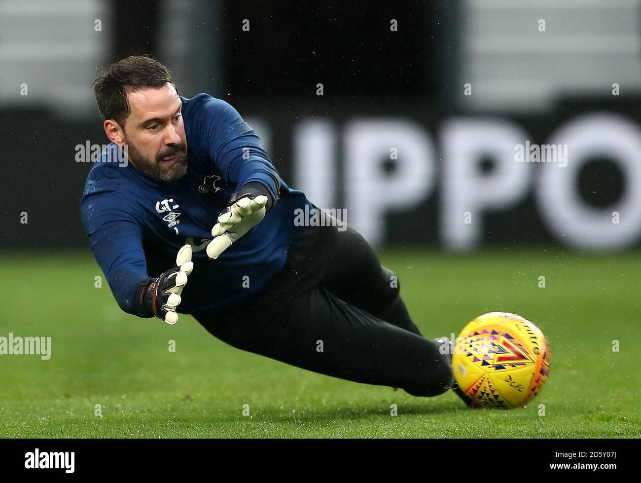 Derby County goalkeeper Scott Carson Stock Photo - Alamy