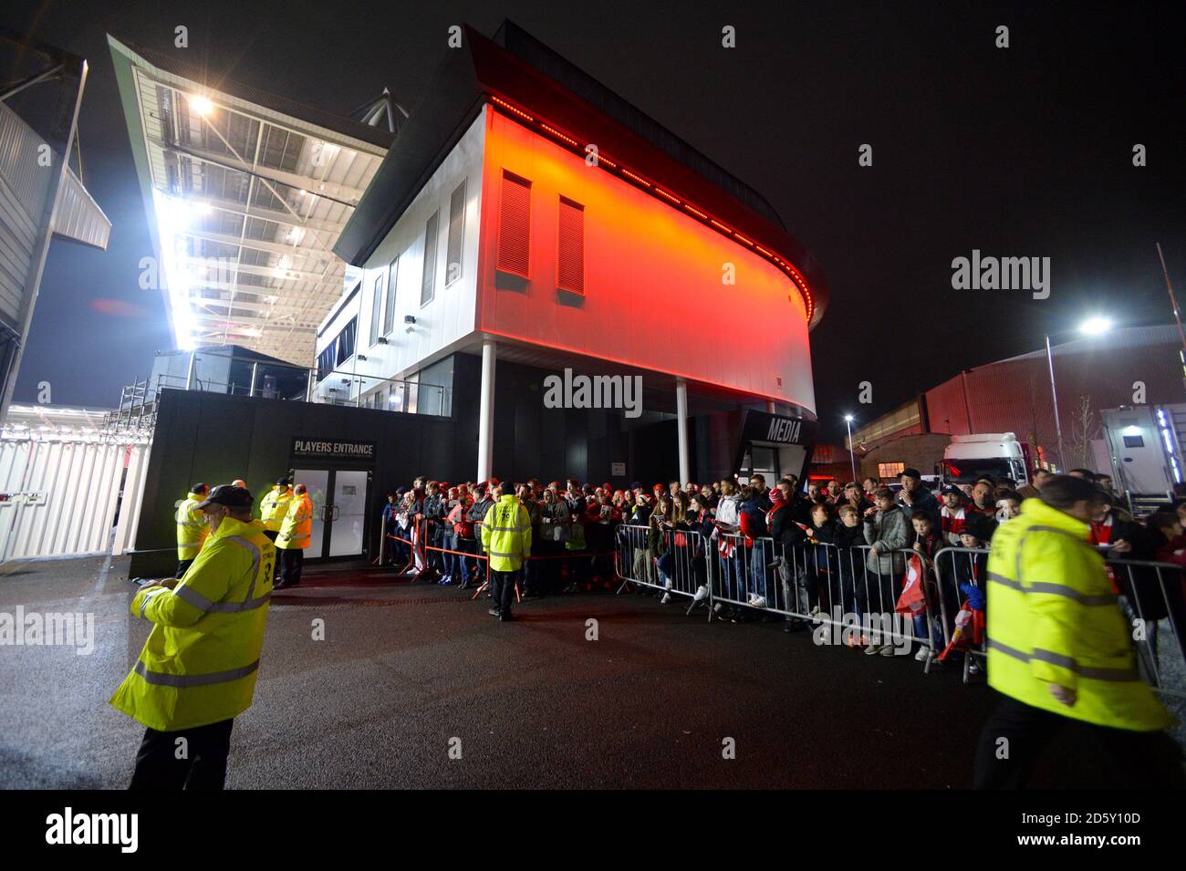 Fans outside ashton gate hi-res stock photography and images - Alamy