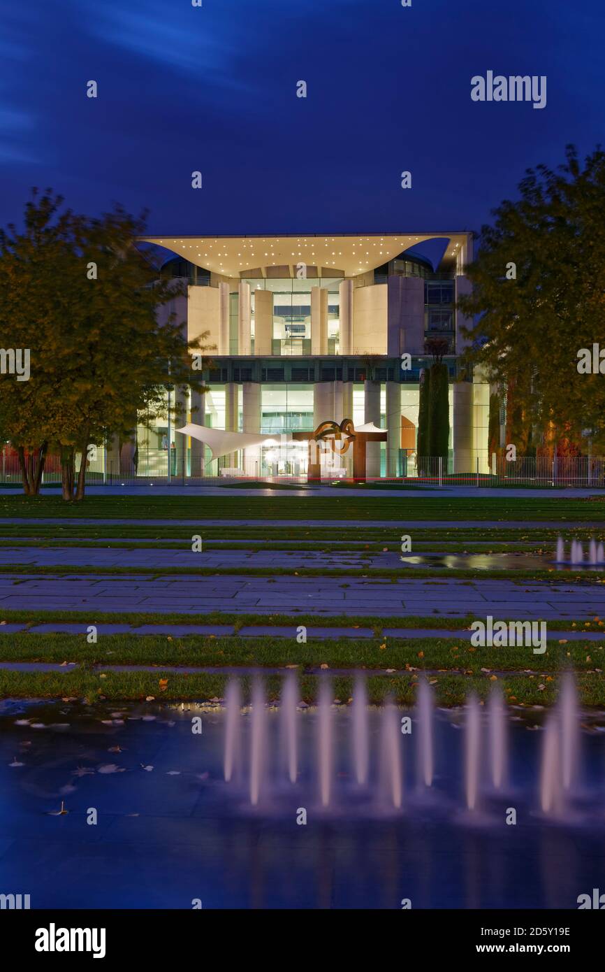 Germany, Berlin, Chancellor's office at night Stock Photo - Alamy