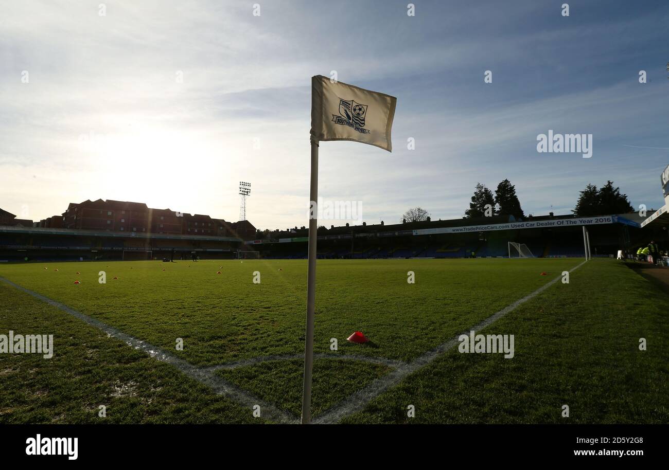 General view of the corner flag before the game Stock Photo - Alamy