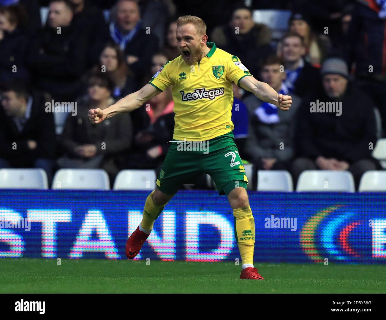 Norwich City's Alex Pritchard celebrates his goal Stock Photo - Alamy