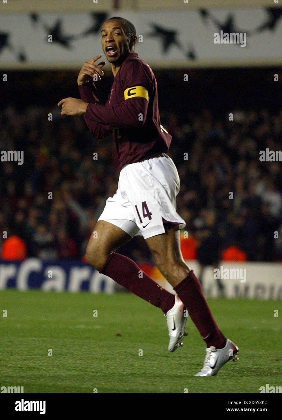 Arsenal's Thierry Henry celebrates the first goal Stock Photo - Alamy