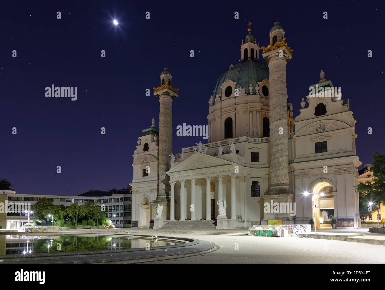 Night view vienna hi-res stock photography and images - Alamy