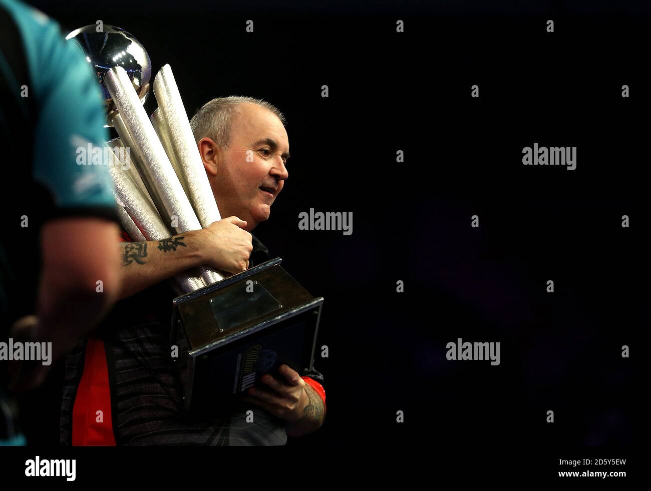 Darts world championship trophy hi-res stock photography and images - Alamy
