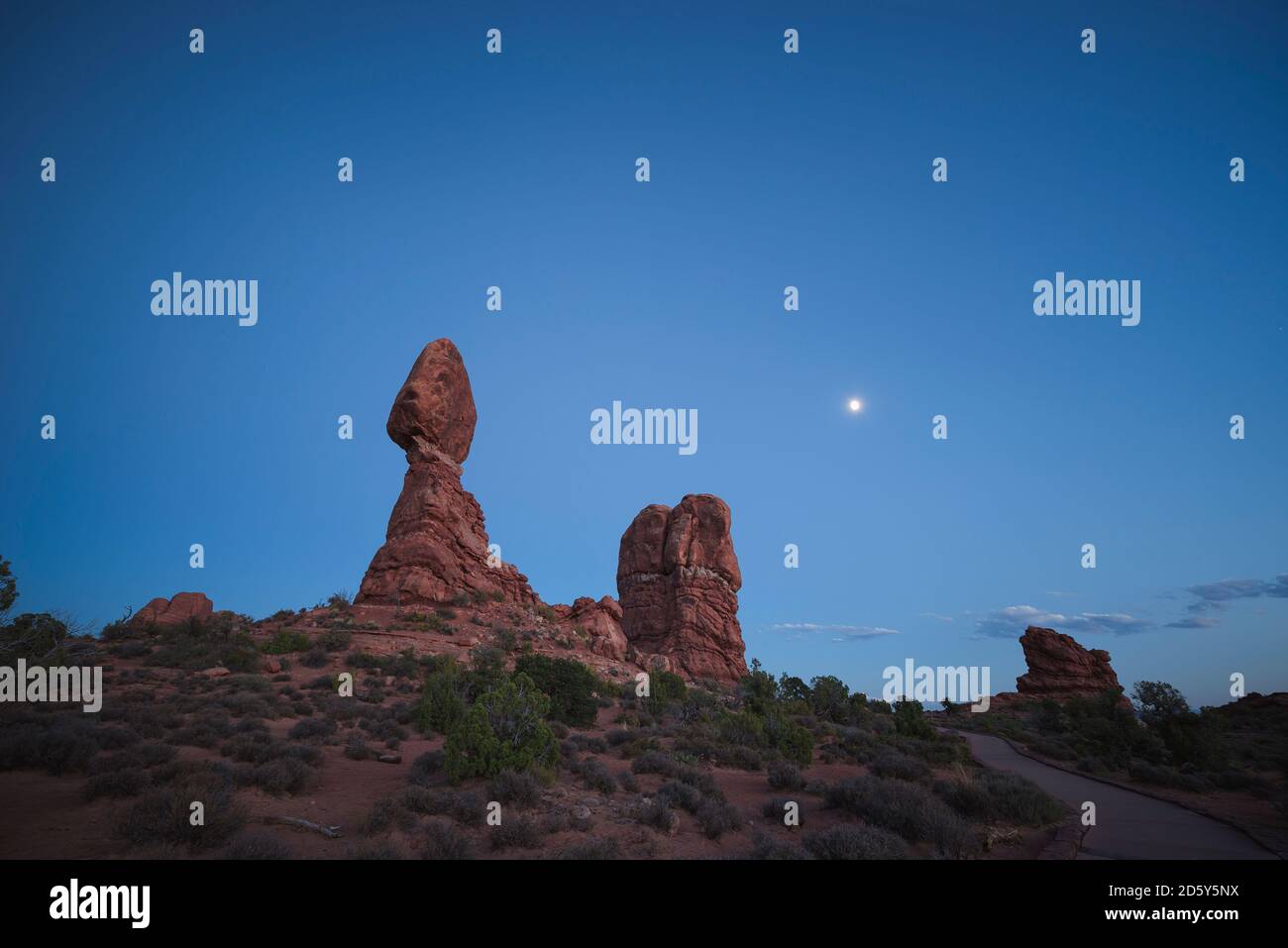 Utah night sky rock hi-res stock photography and images - Alamy