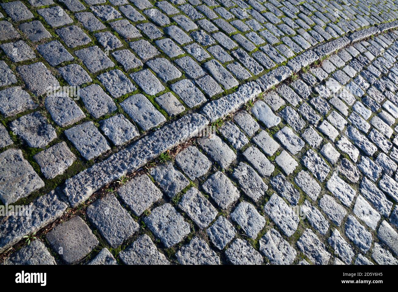 Pavement border hi-res stock photography and images - Alamy
