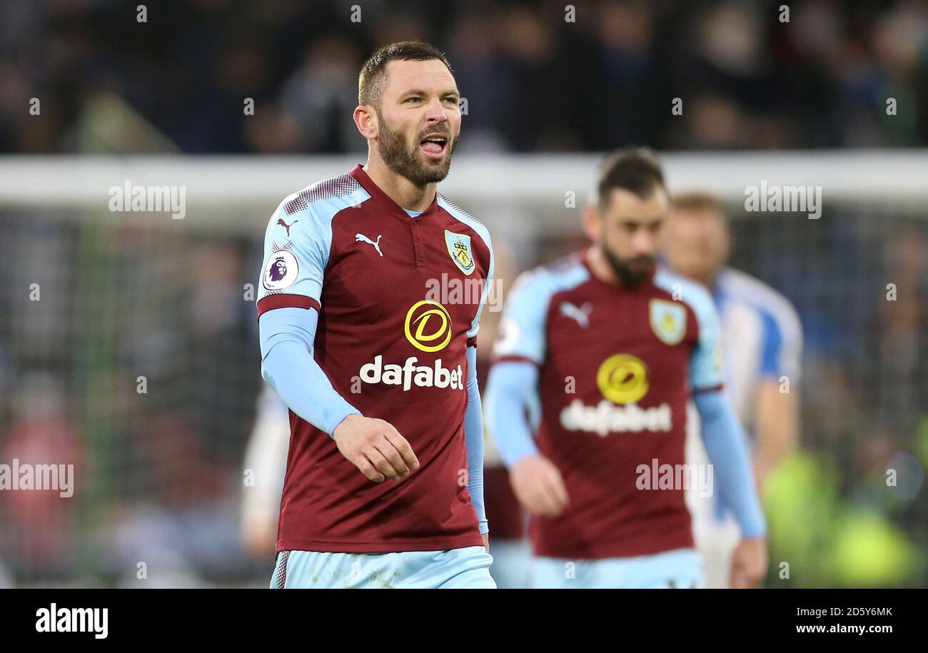 Burnley's Phil Bardsley leaves the pitch at half time Stock Photo - Alamy