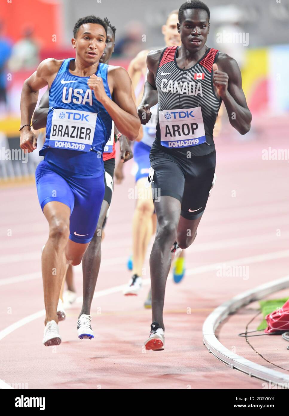 800 metres men hi-res stock photography and images - Alamy