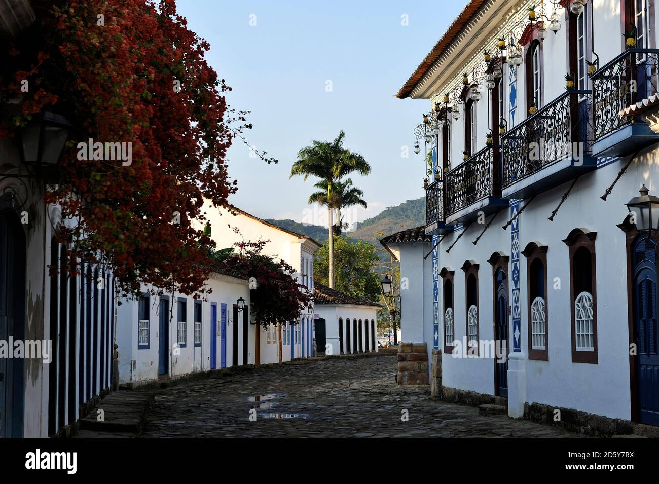 Old rio de janeiro architecture hi-res stock photography and images - Alamy