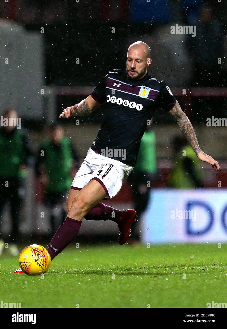 Aston Villa's Alan Hutton Stock Photo - Alamy