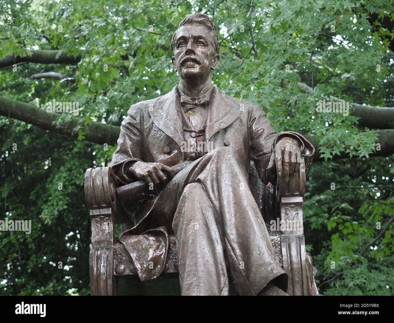 Dr Hunter Holmes McGuire statue Stock Photo - Alamy