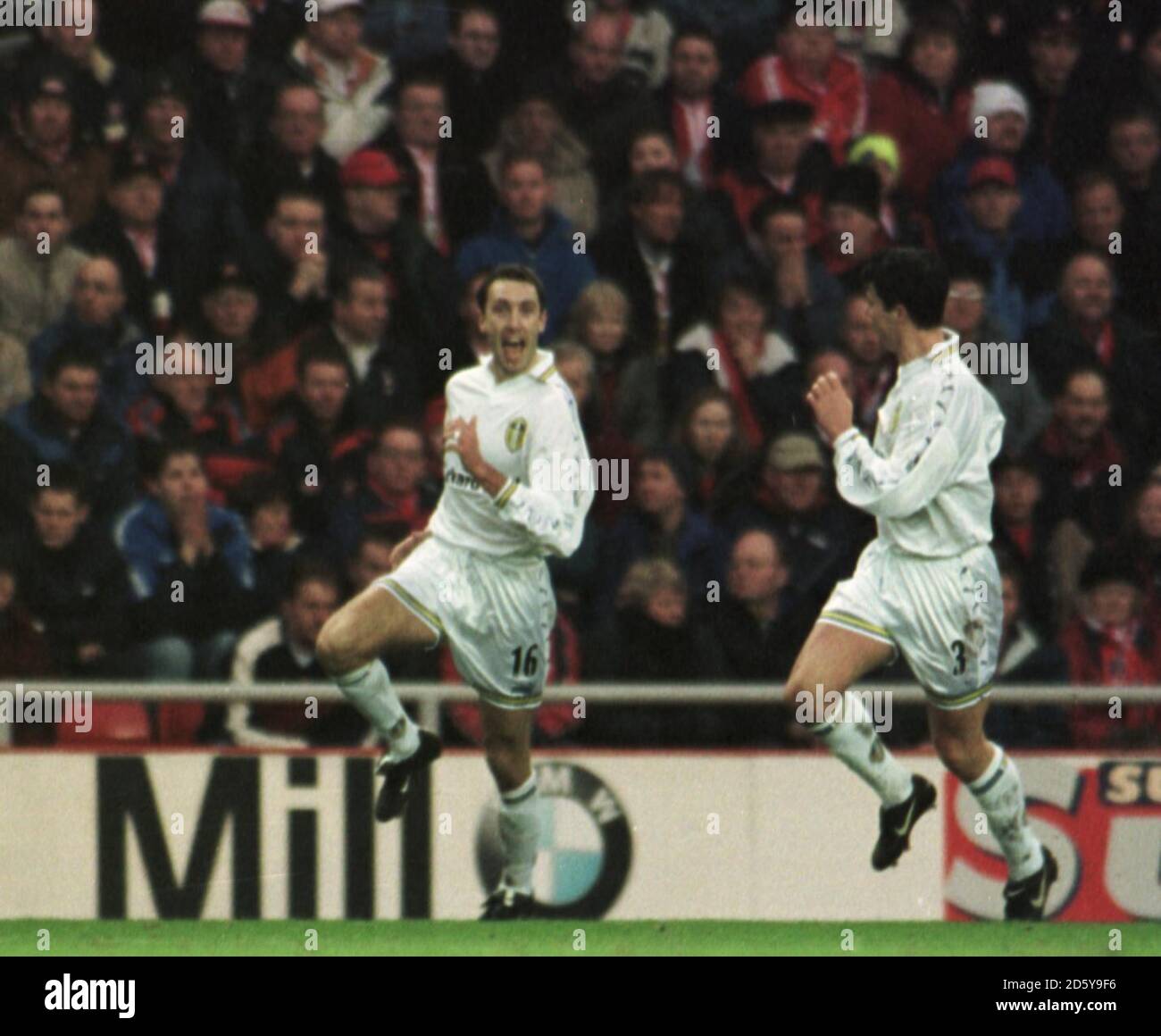Leeds United's Jason Wilcox (l) celebrates with Ian Harte (r) after ...