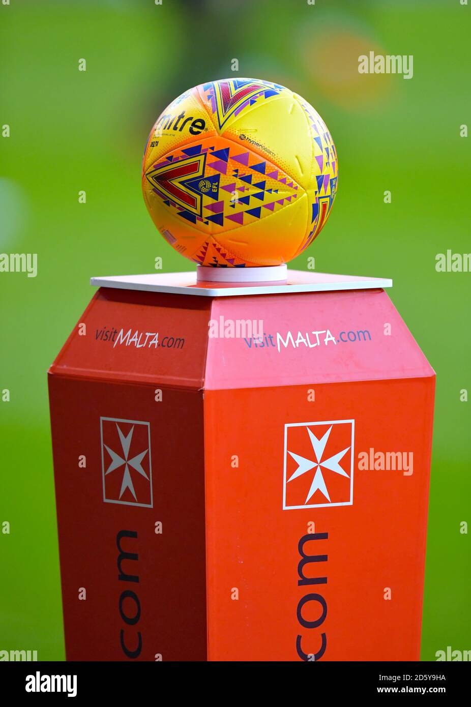General view of the matchday ball ahead of the match Stock Photo - Alamy