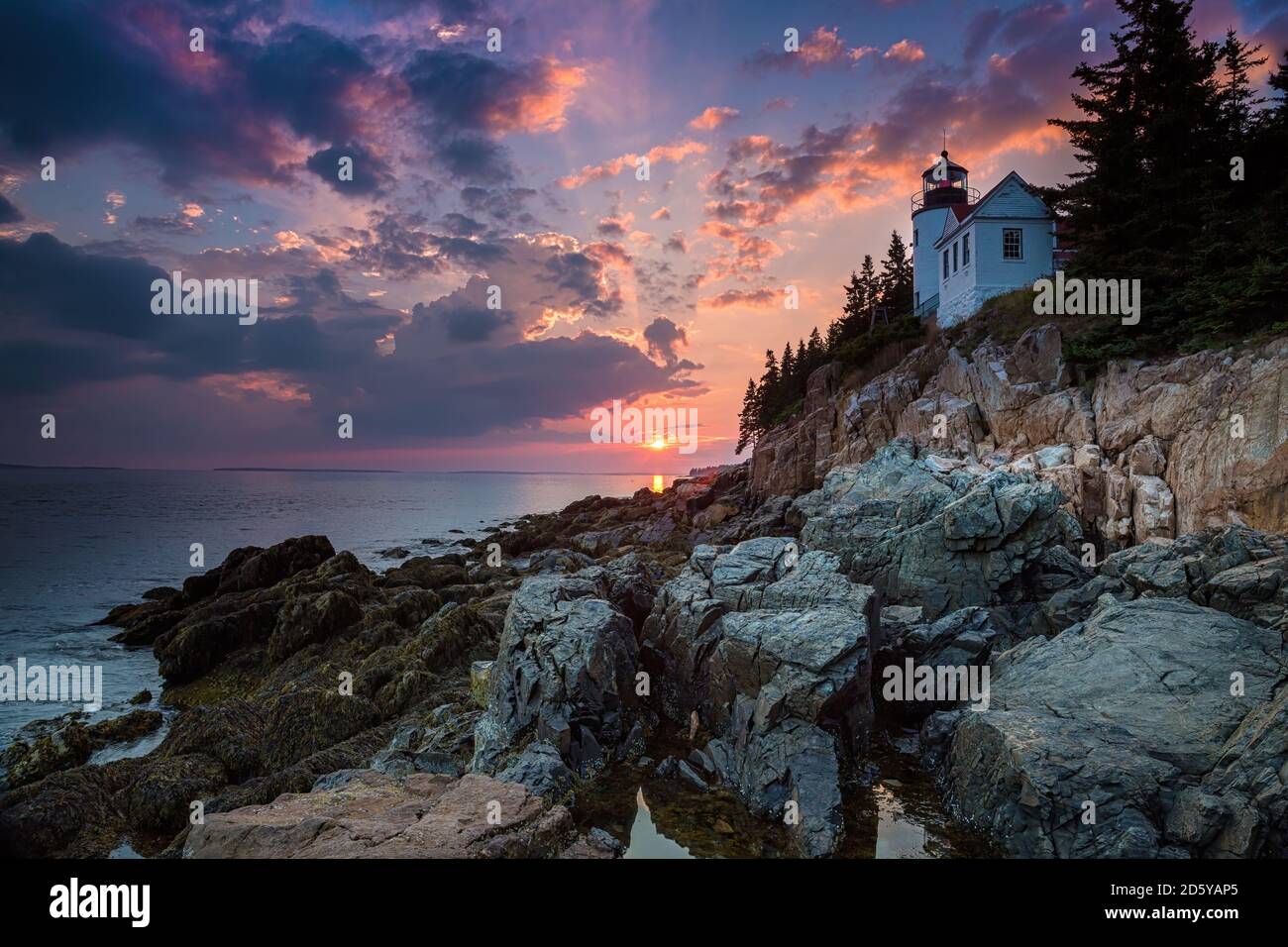 Bar harbor lighthouse acadia maine hi-res stock photography and images ...
