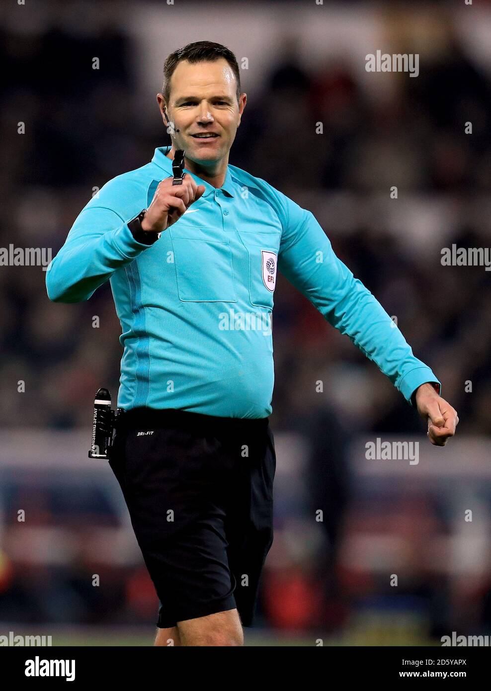 Match referee James Linington Stock Photo - Alamy