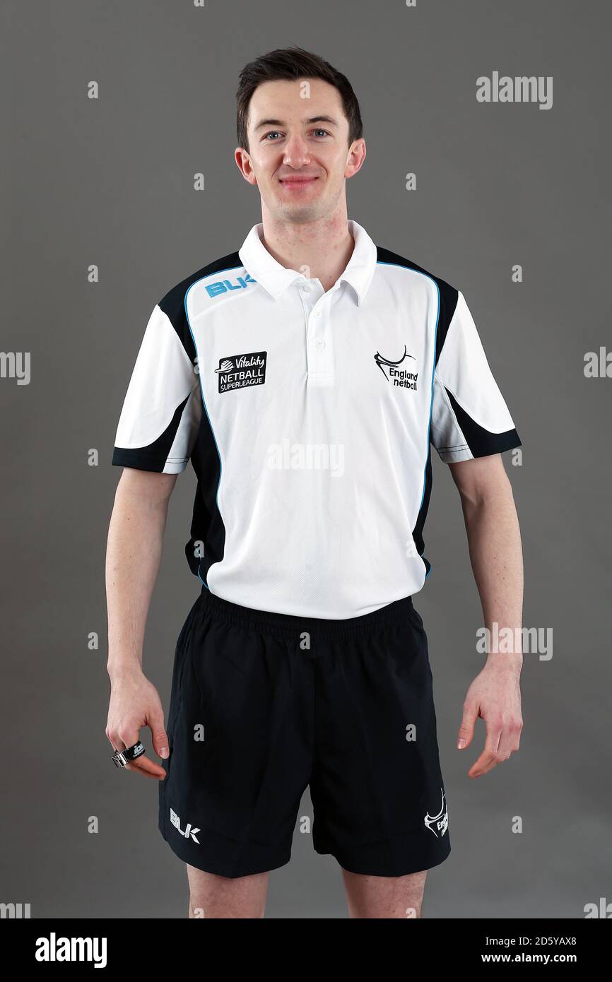 Umpire Stuart McErlain-Naylor Stock Photo - Alamy