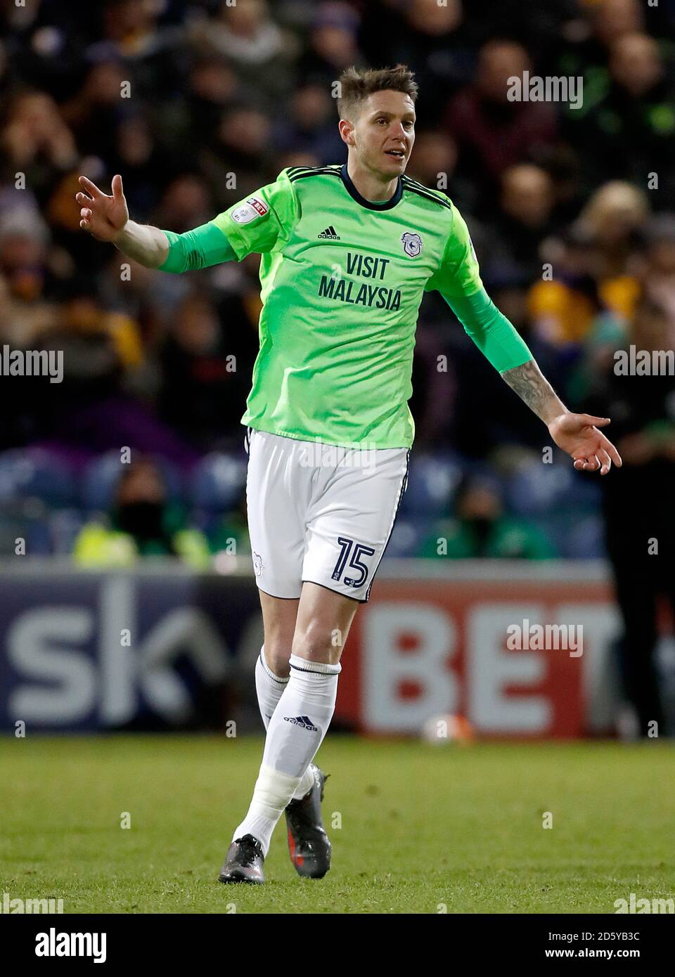 Cardiff City's Greg Halford Stock Photo - Alamy