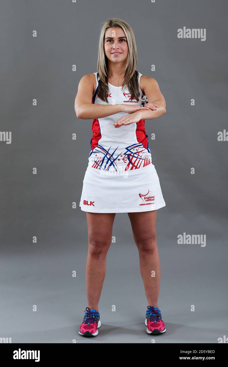 Umpire Farrah Jaura signalling contact Stock Photo - Alamy