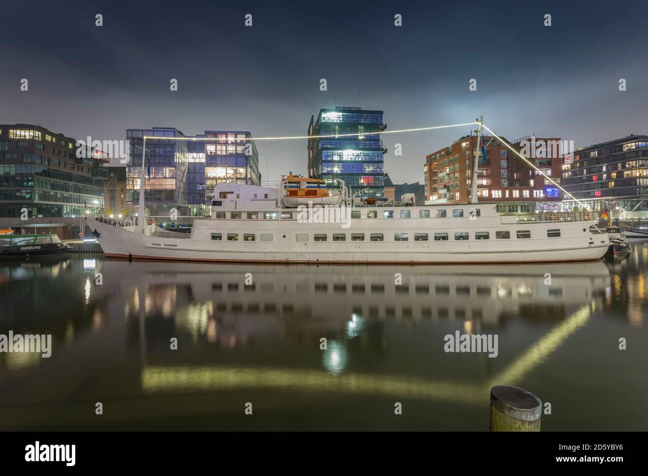 Ship architecture hi-res stock photography and images - Alamy