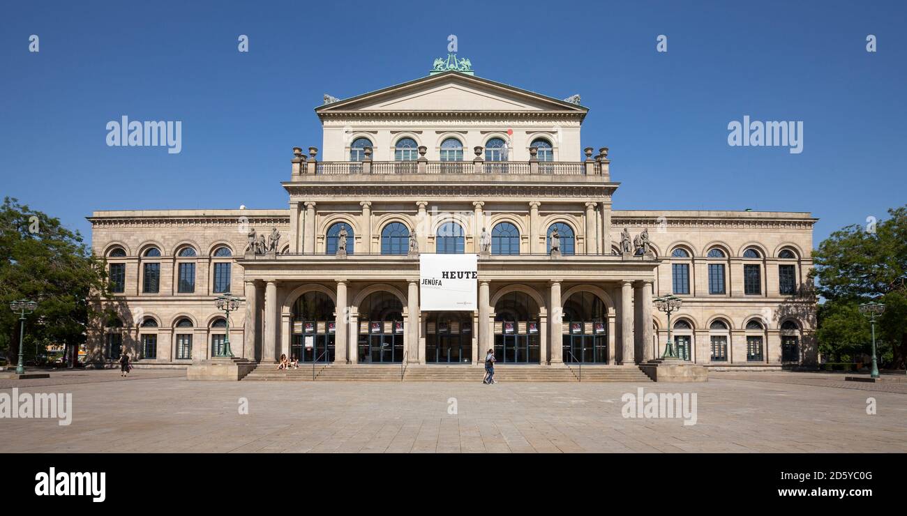 Hannover opera house hi-res stock photography and images - Alamy