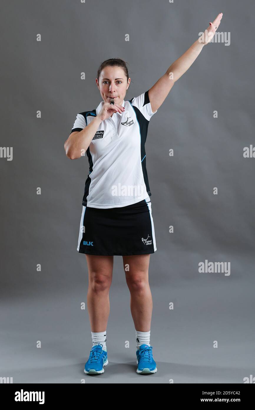 Umpire Kate Mann signalling start/restart of play Stock Photo - Alamy