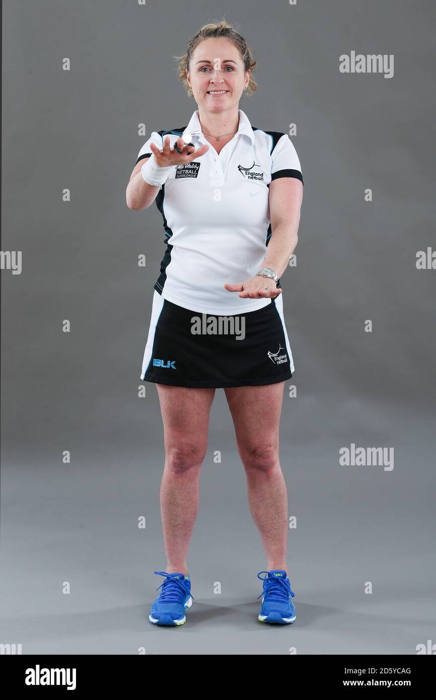 Umpire Ann-Marie Atkins signalling footwork Stock Photo - Alamy
