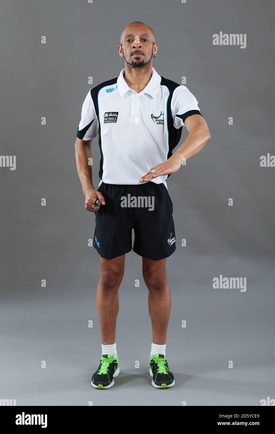 Umpire Ian Fuller signalling ordering off Stock Photo - Alamy