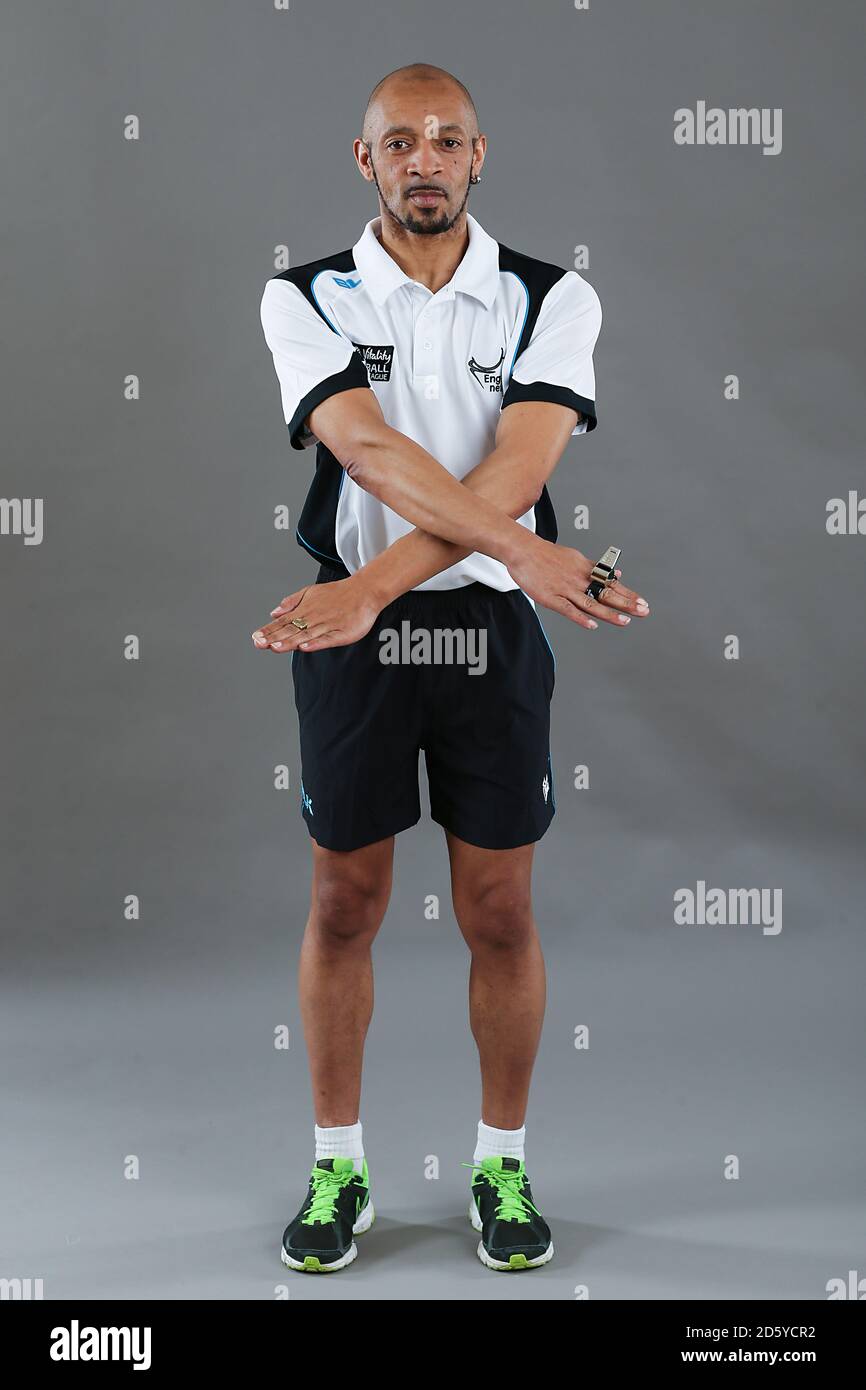 Umpire Ian Fuller signalling goal not scored Stock Photo - Alamy