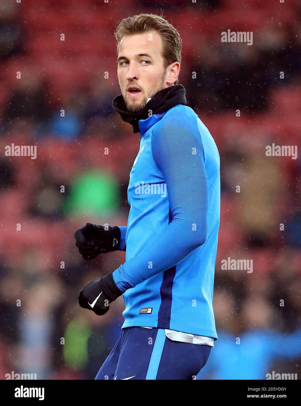Tottenham Hotspur's Harry Kane warms up before the game Stock Photo - Alamy