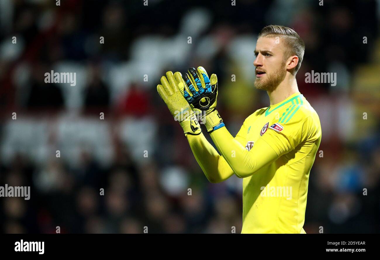 Brentford goalkeeper Daniel Bentley Stock Photo - Alamy