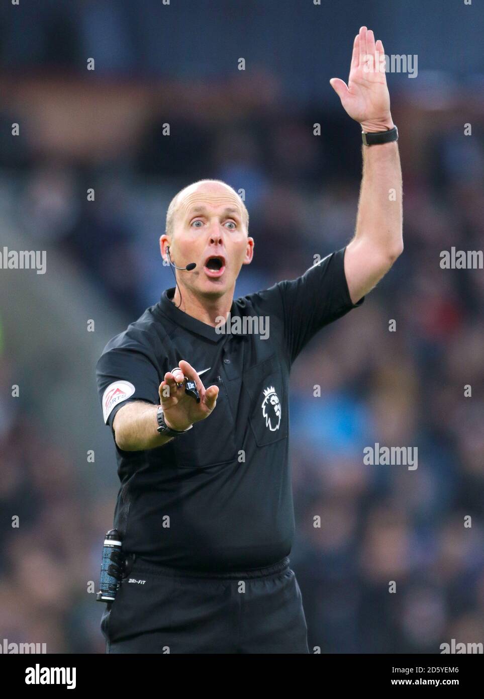 Referee Mike Dean Stock Photo - Alamy