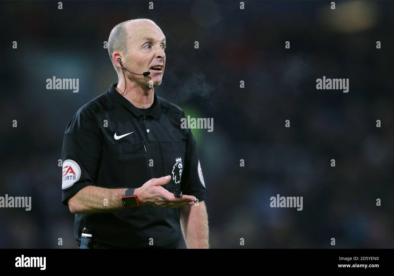 Referee Mike Dean Stock Photo - Alamy