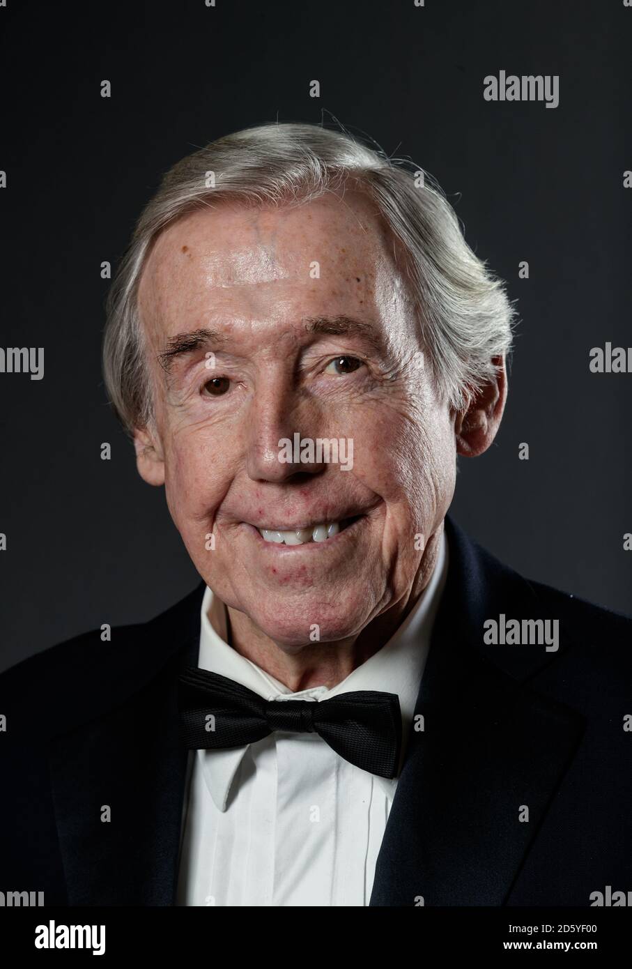 Gordon Banks poses for a photograph during the Football Writers ...