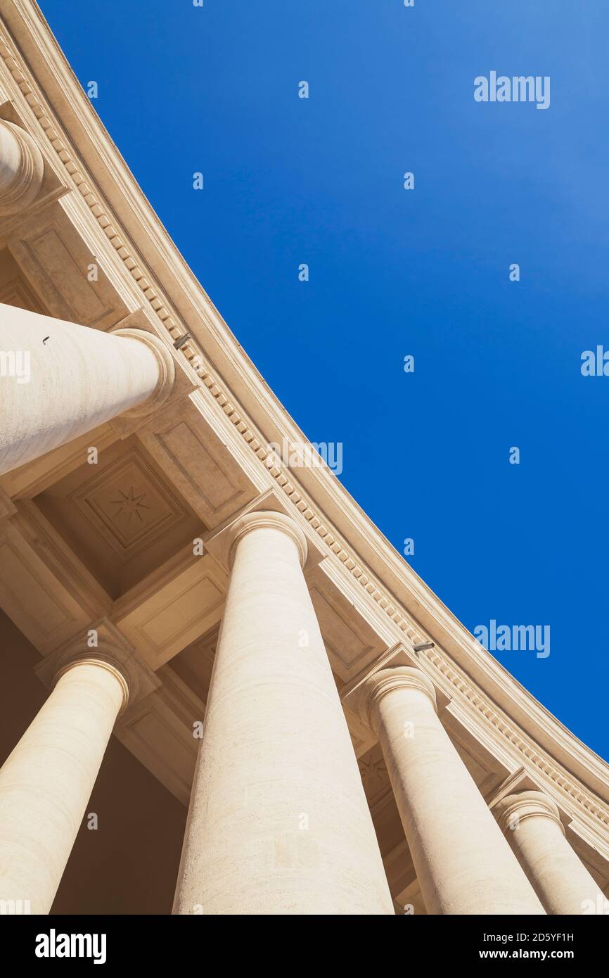 Arcade and columns hi-res stock photography and images - Alamy