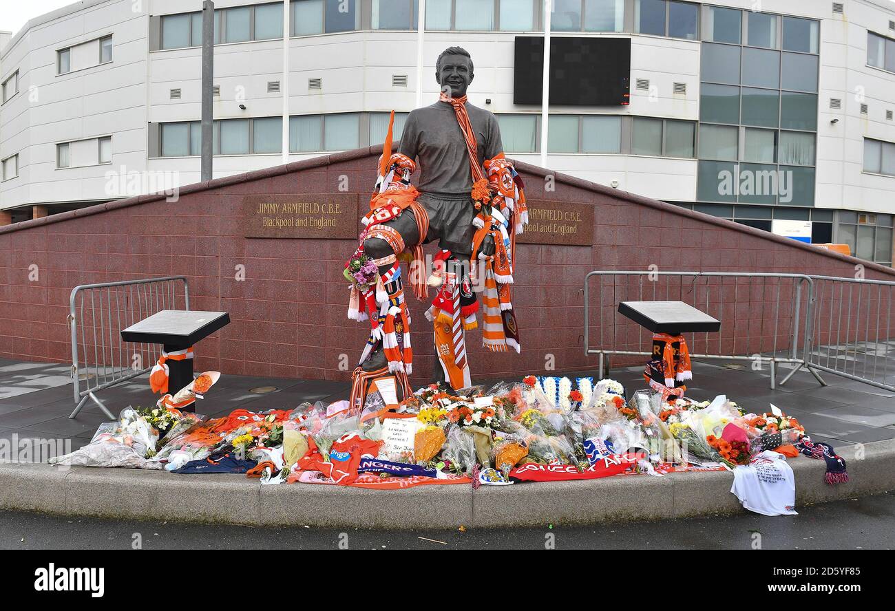 Tributes to the late Jimmy Armfield Stock Photo - Alamy