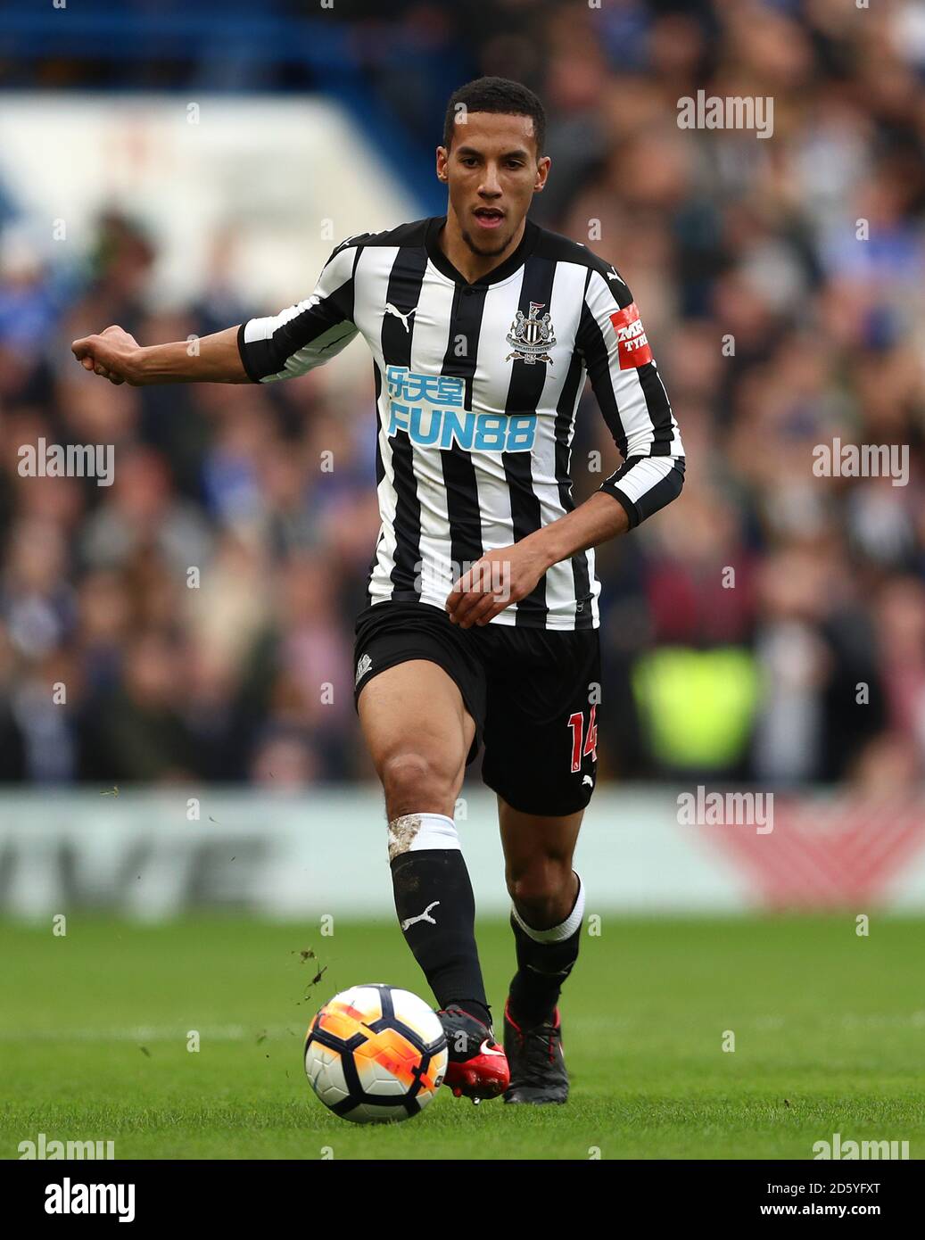 Newcastle United's Isaac Hayden Stock Photo - Alamy