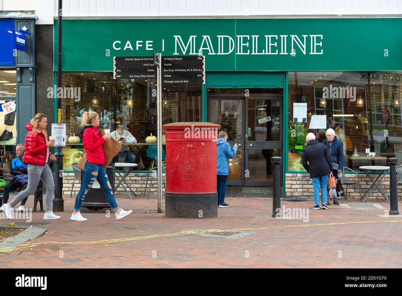 Ashford, Kent, UK. 14th Oct, 2020. Bleak looking high street as more ...