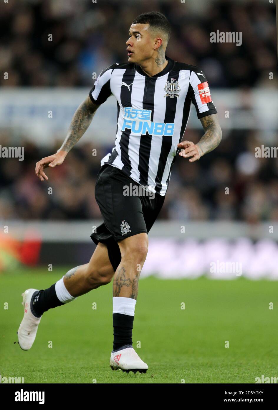 Newcastle United's Kenedy Stock Photo - Alamy