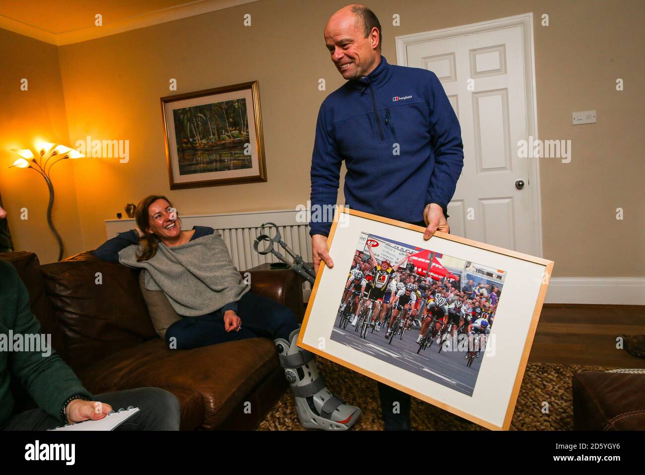 Cycling cyclist half length top mid hi-res stock photography and images ...