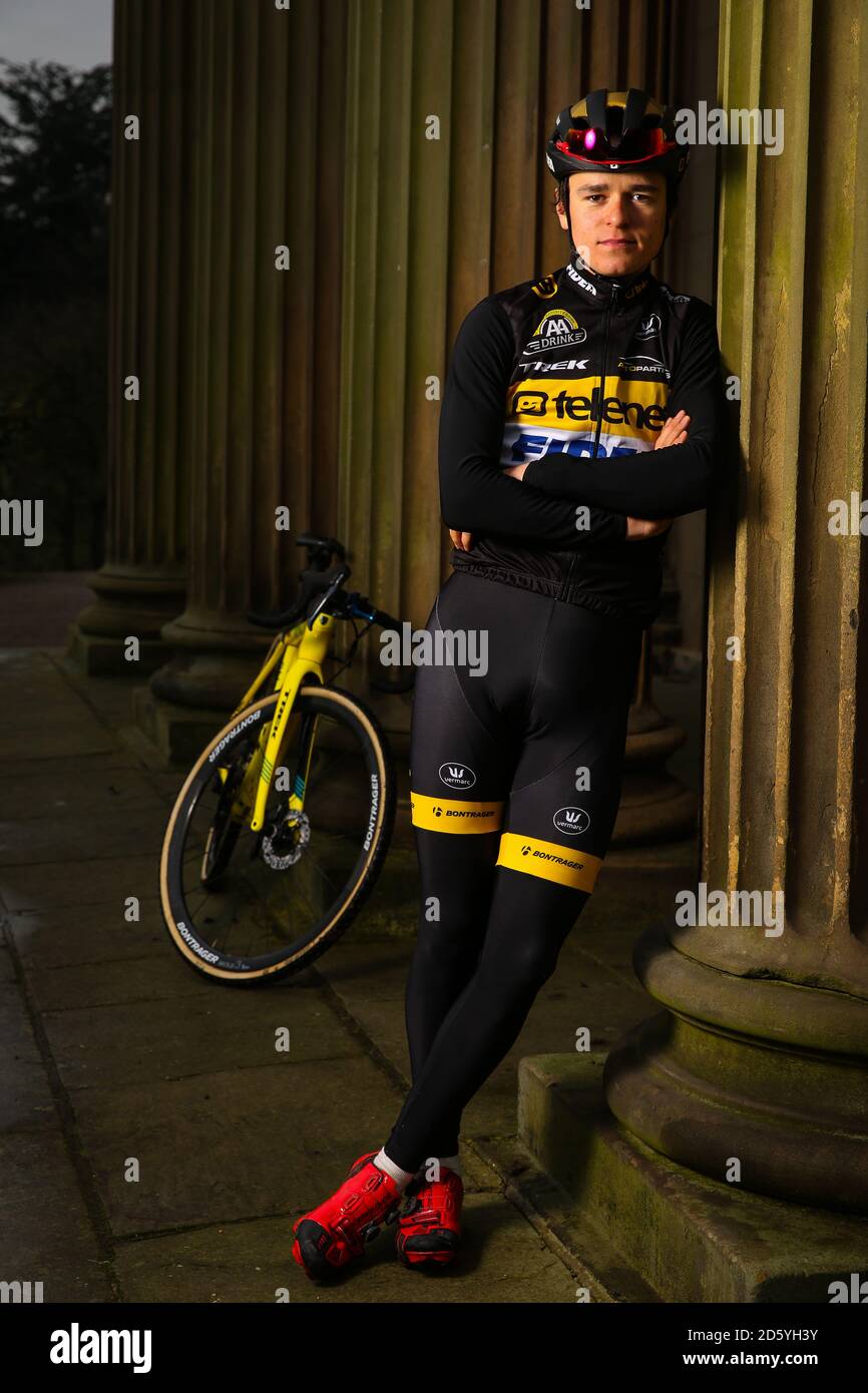 Cyclist Tom Piddock poses in Leeds Stock Photo - Alamy