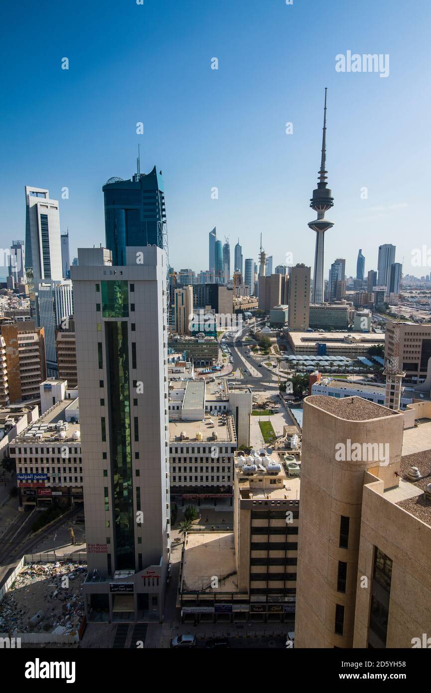 Arabia, Kuwait City, cityscape wit Liberation Tower Stock Photo - Alamy