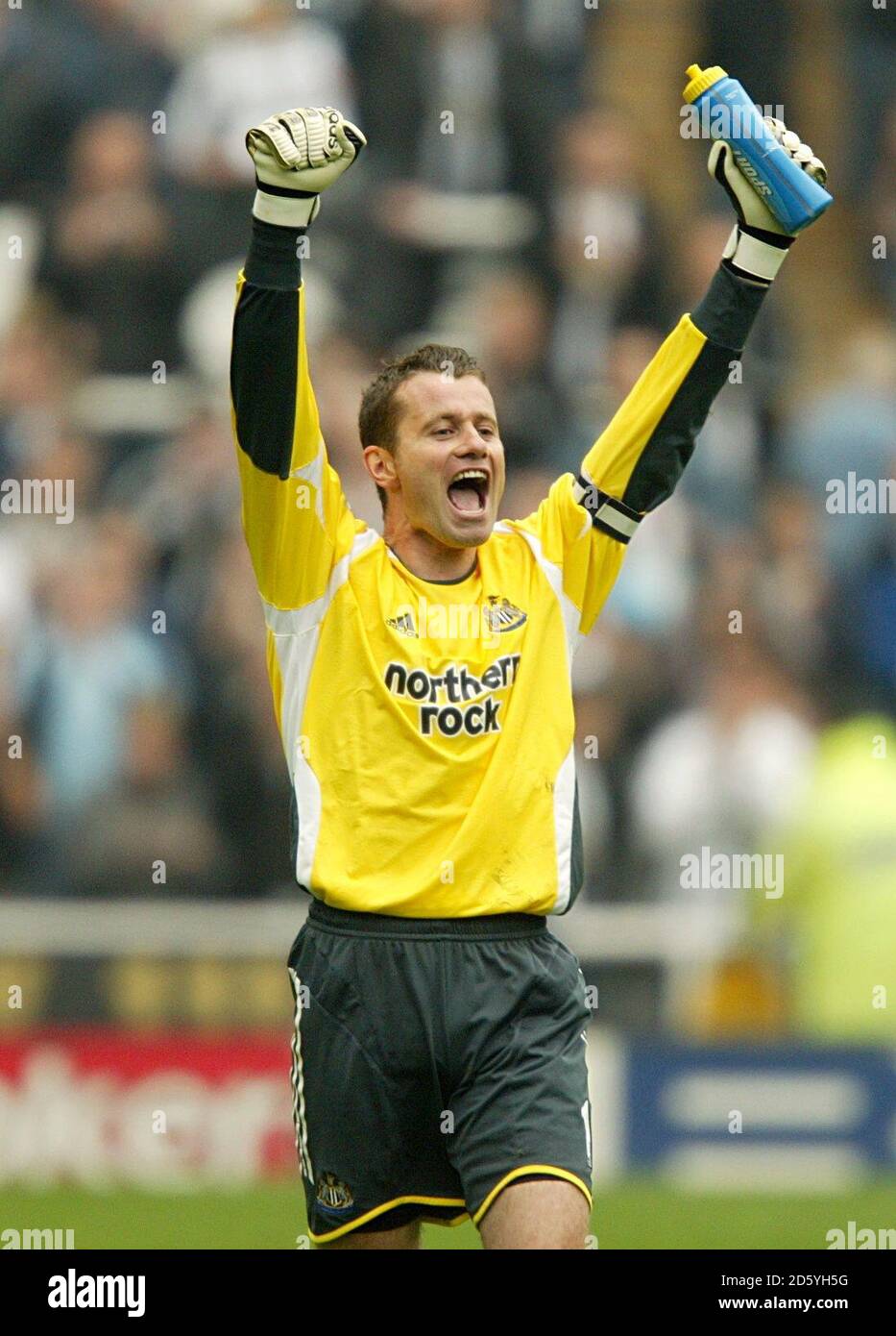 Newcastle United's Shay Given celebrates at the final whistle Stock ...