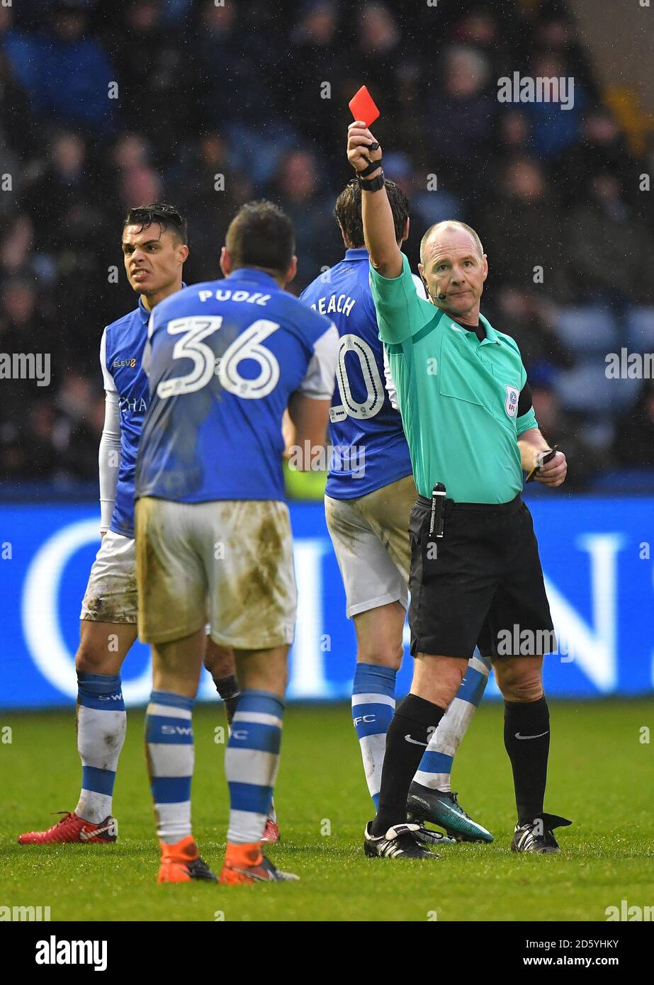 Referee scott duncan hi-res stock photography and images - Alamy