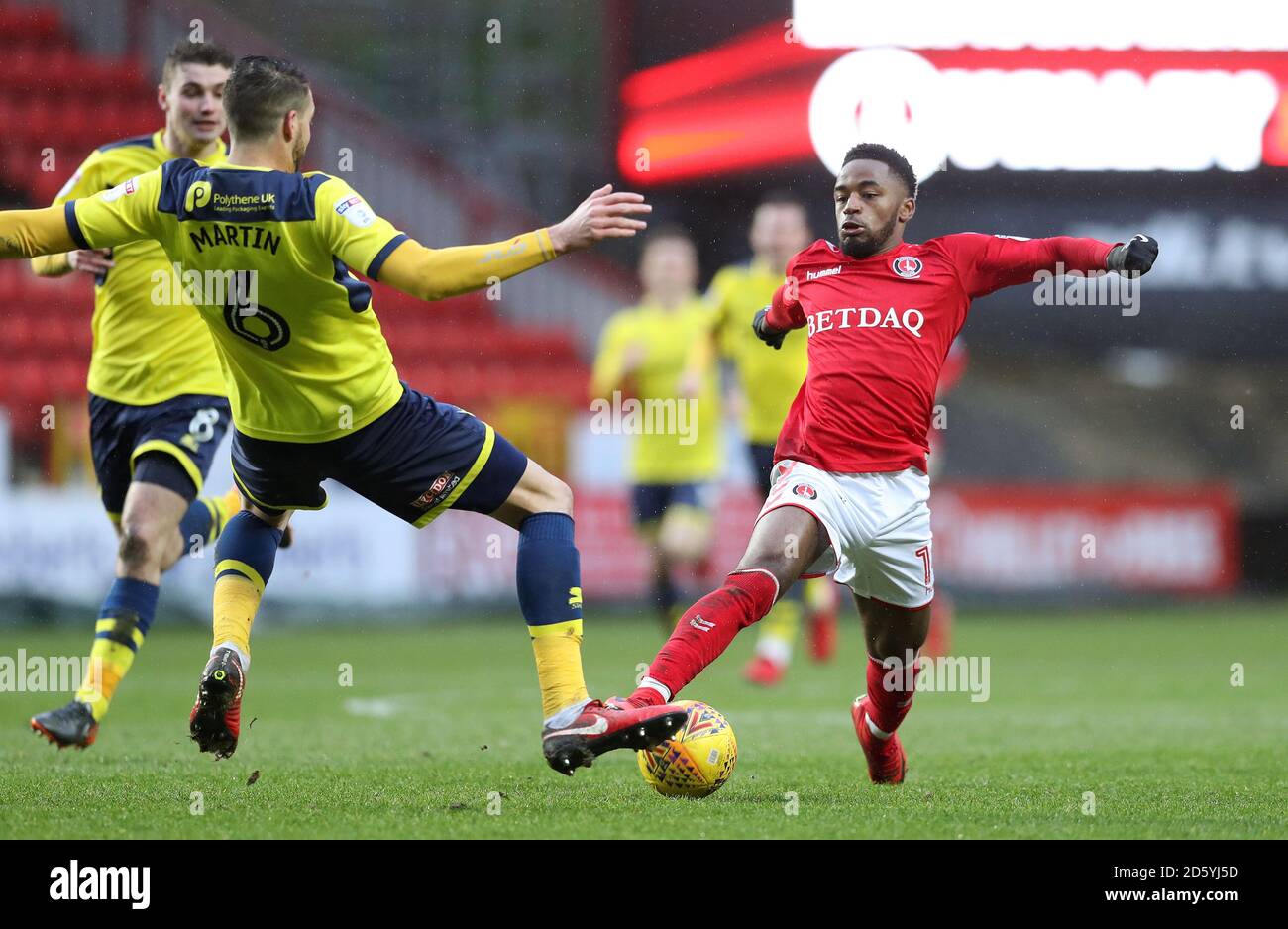 Charlton Athletic's Tarique Fosu (right) in action with Oxford United's ...