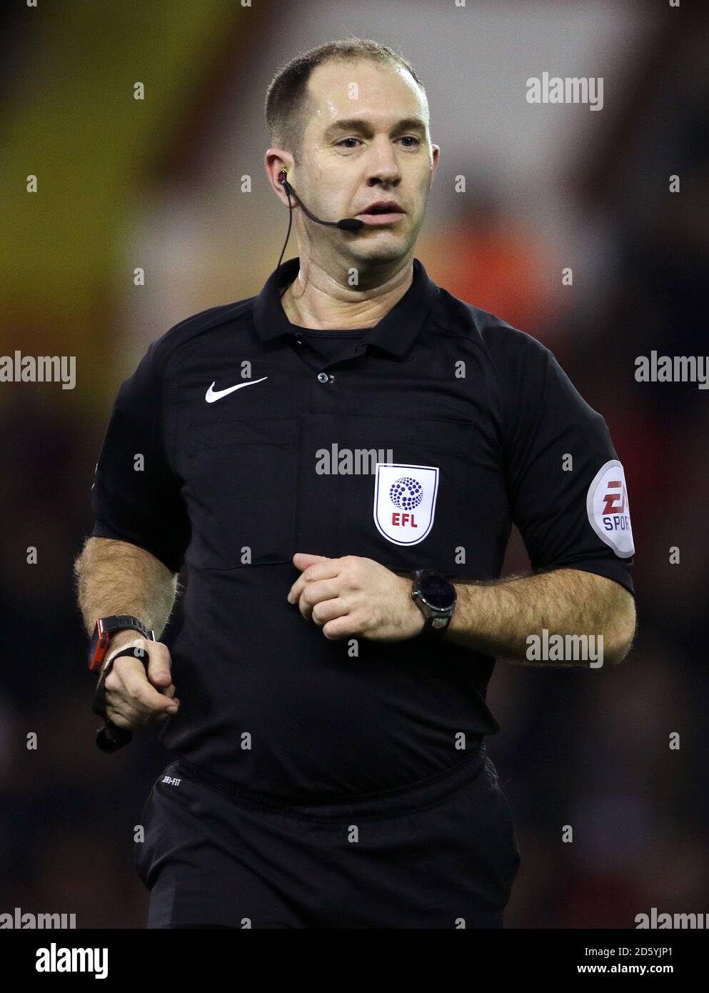 Match referee Jeremy Simpson Stock Photo - Alamy