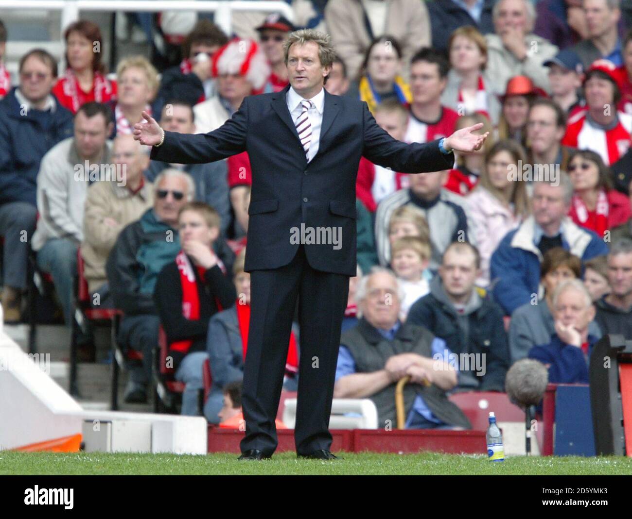 Woking manager Glenn Cockerill Stock Photo - Alamy
